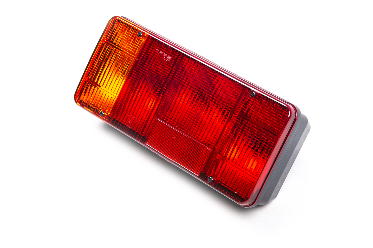 Ліхтар задній універсальний з роз’ємом ззаду лівий M610728 купити з ...