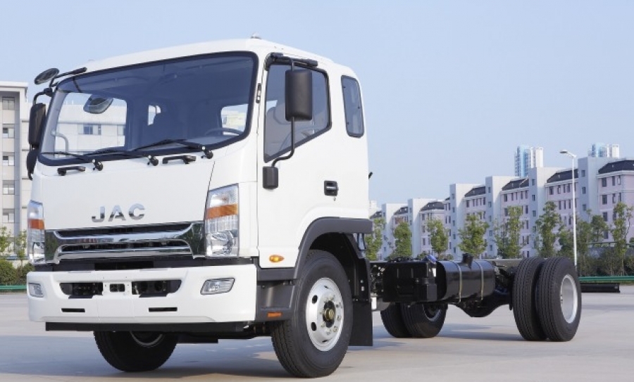 Огляд вантажного автомобіля JAC N-120